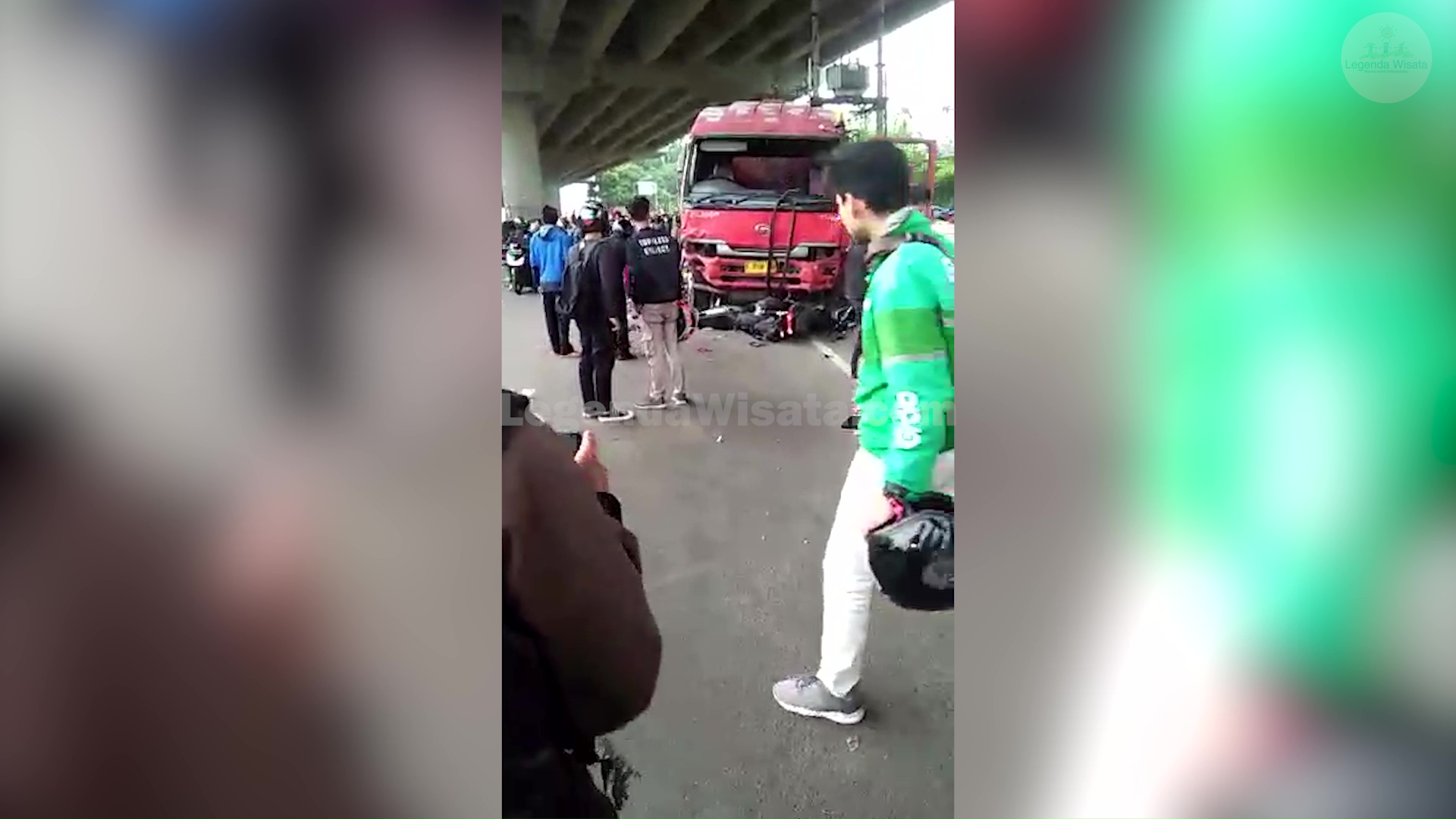 BREAKING NEWS! Kecelakaan Maut di Jalan Transyogi Alternatif Cibubur ... BREAKING NEWS! Kecelakaan Maut di Jalan Transyogi Alternatif Cibubur ...
